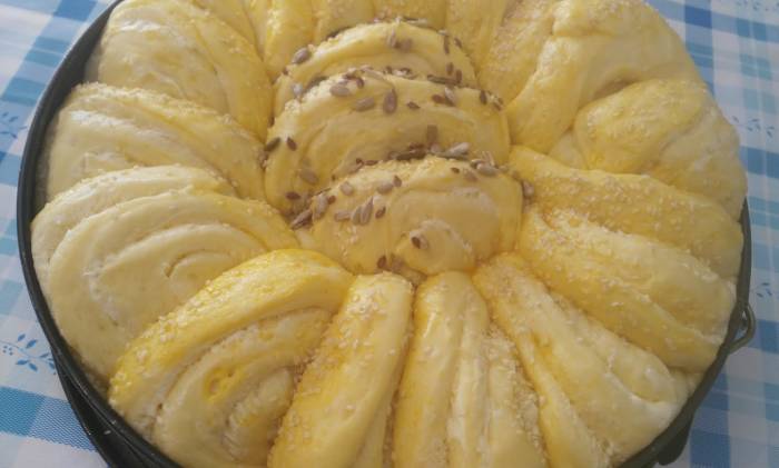 DOMAĆA LISNATA POGAČA: Prekrasna, mekana, ukusna...