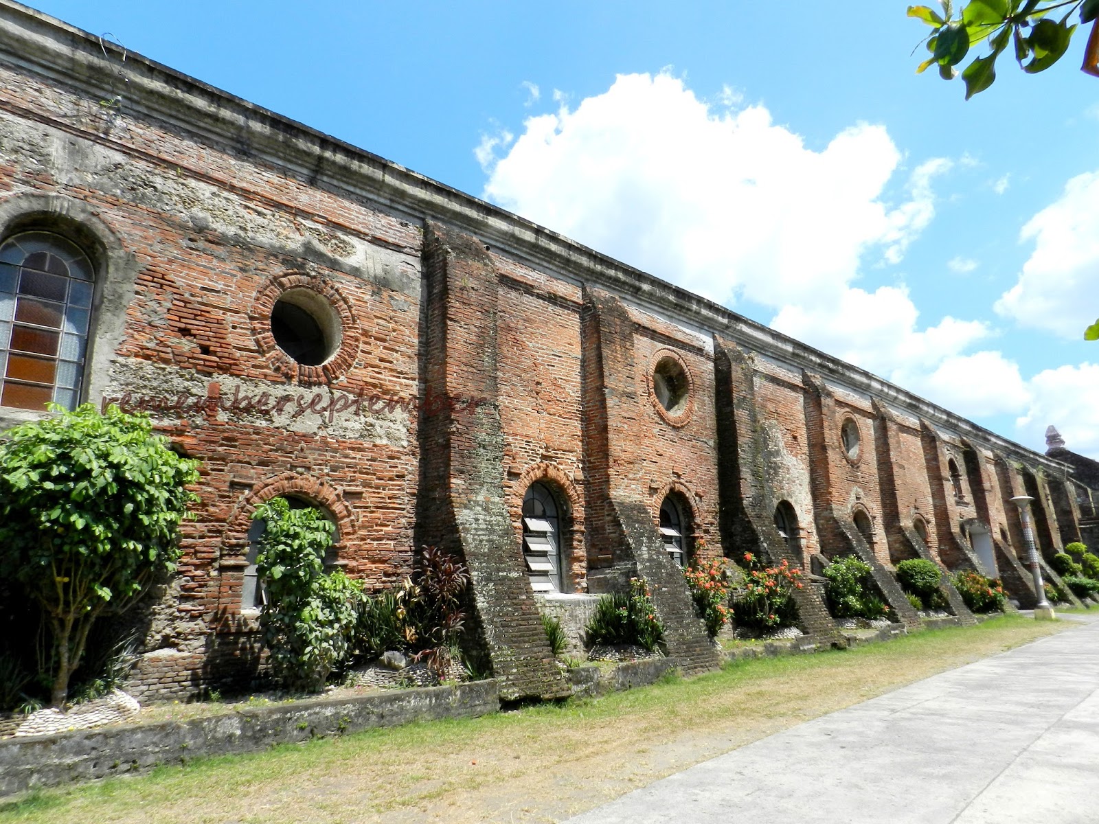 REMEMBER SEPTEMBER: The Leaning Tower of Milaor