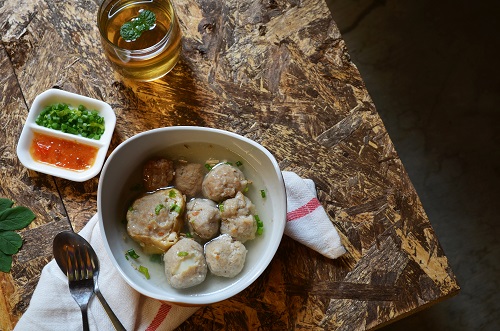 nandangwuyung: BAKSO DAGING SAPI KOMPLIT dan TIPS MEMBUAT BAKSO KENYAL