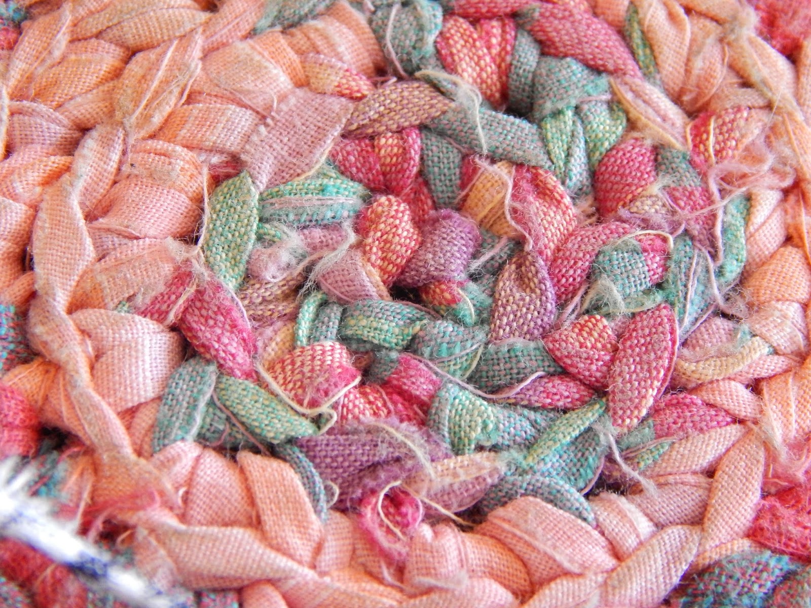 Thoughts from Frank and Fern: Guess What? Rag Rug Coasters