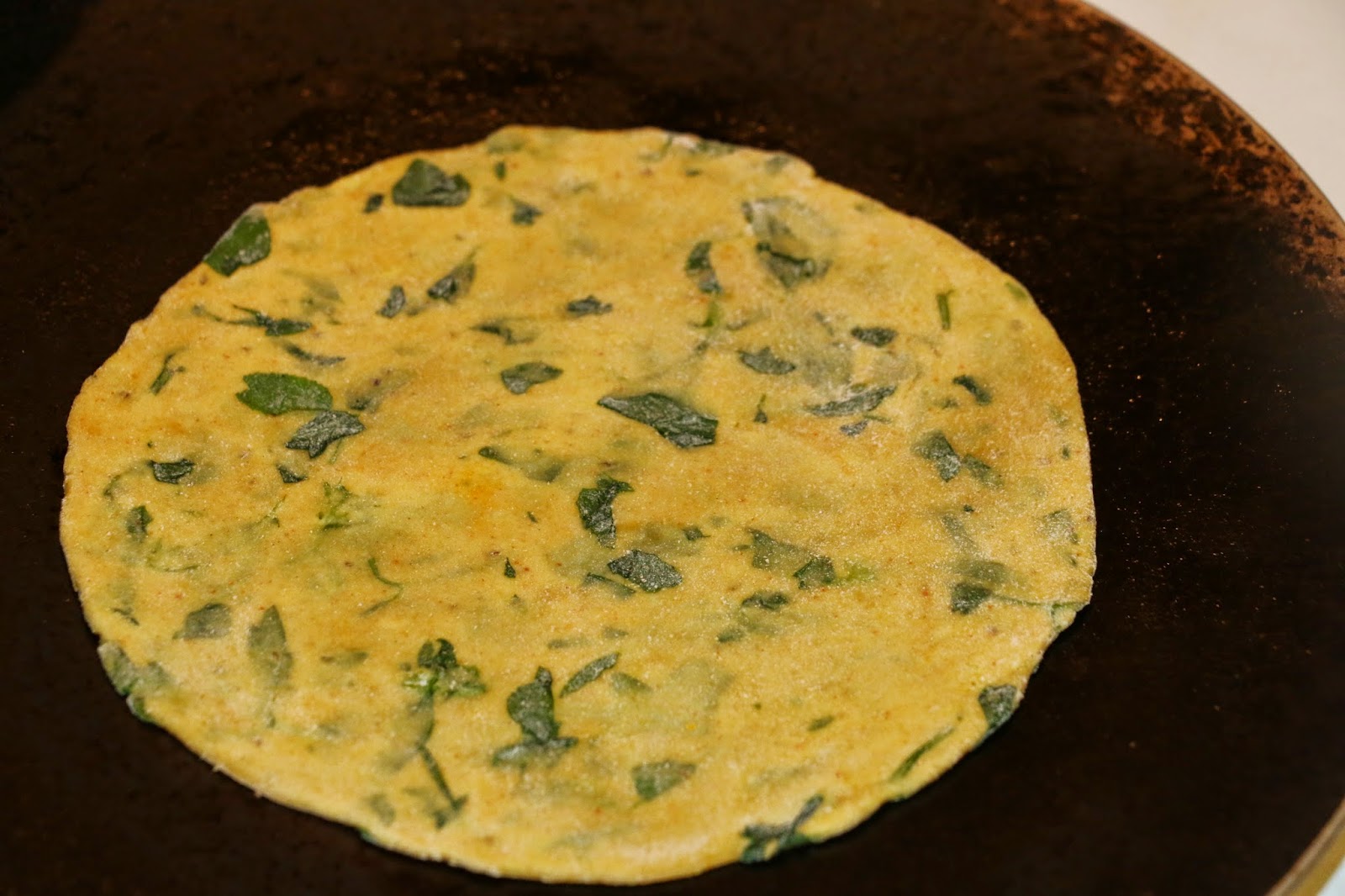yummy delight for u: Methi Thepla Recipe, How to make Methi thepla