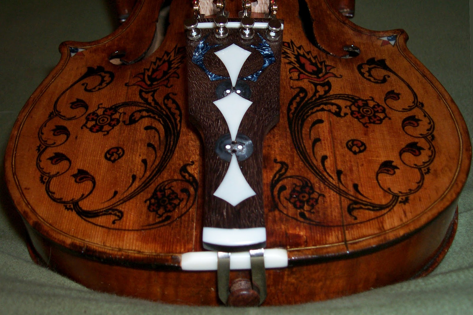 joel peyton, luthier: hardanger fiddle