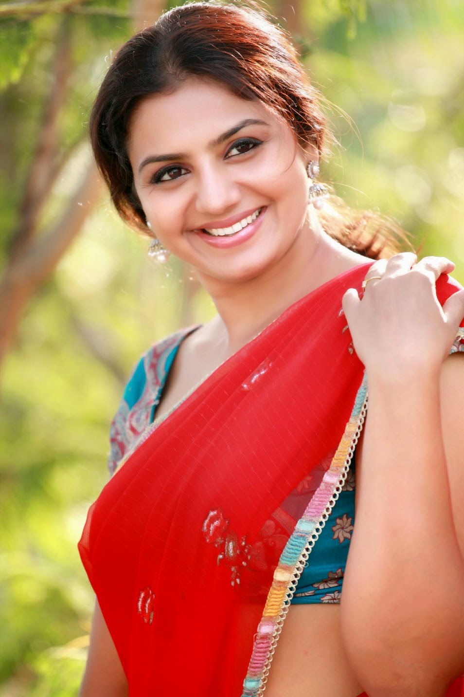 Actress Neeliya Latest Beautiful Stills - Cine Gallery