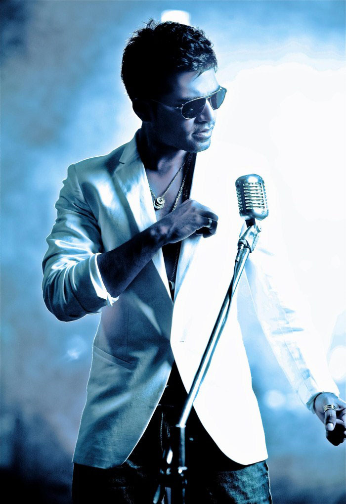 Simbu's Love Anthem First Look Wallpapers |Tamil Cinema News Updates ...