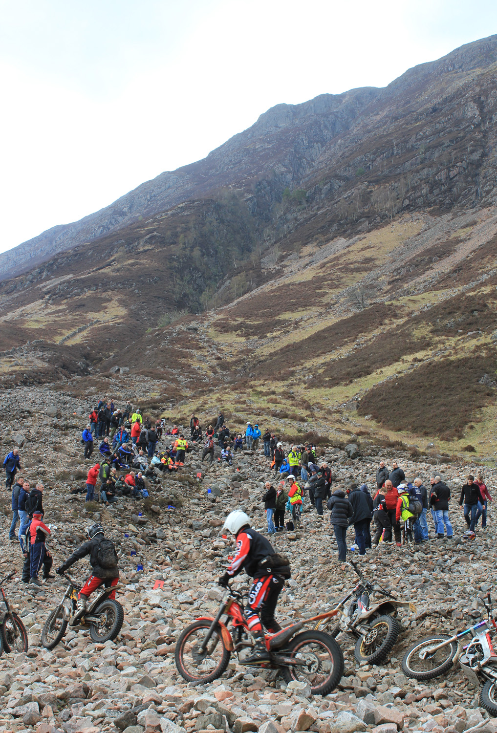Glencoe Scotland: SSDT visit Clachaig Gully