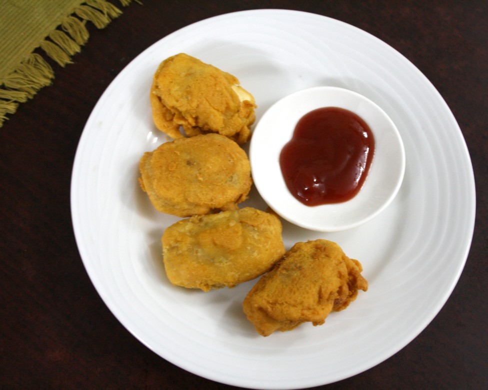 Stuffed Paneer Pakora | Aloo Paneer Stuffed Pakoda