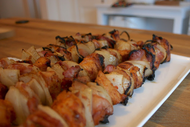 Just A Darling Life: Sriracha BBQ Chicken Skewers with Bacon and Onion