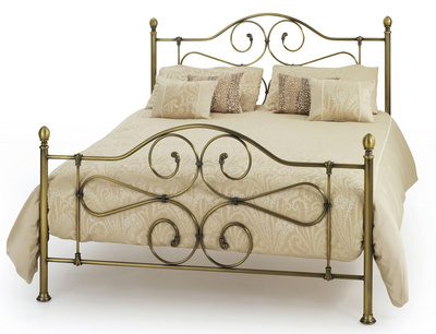 Vitanda vya chuma...... karibu utoe oda.....vitanda ni bila godoro.. na ...