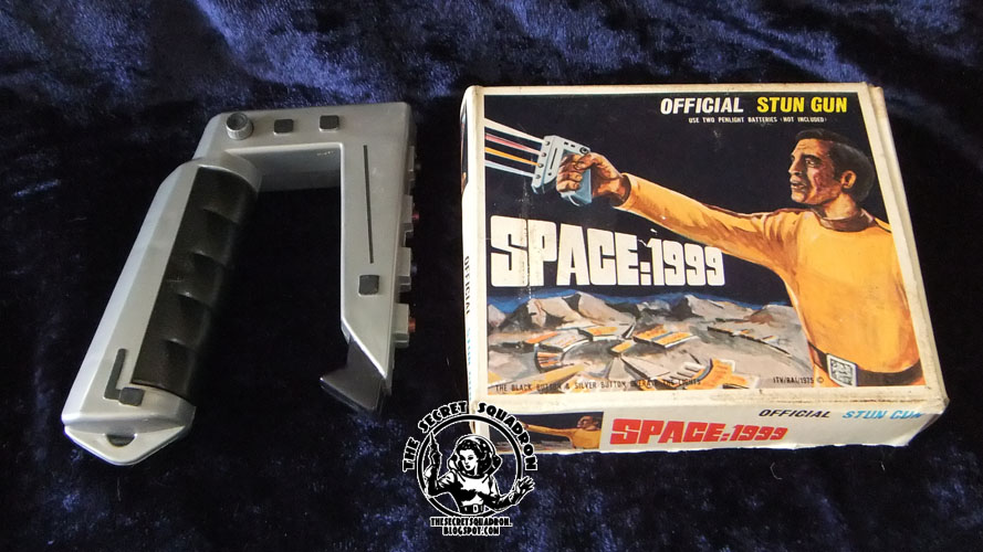 The Secret Squadron: "Space: 1999" Stun Guns (US, UK, 1975)