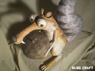 ELSO CRAFT: Scrat Papercraft (Ice Age)