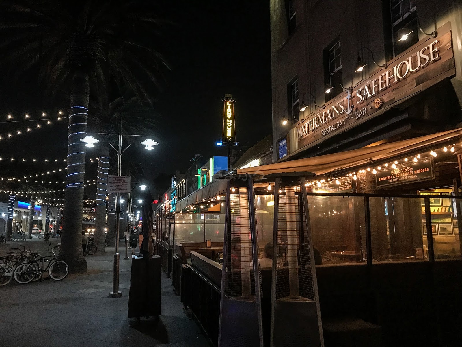 きままにブログ～きまぶろ～: アメリカ流月曜から夜更かし。 Lighthouse Cafeでハッピーアワー