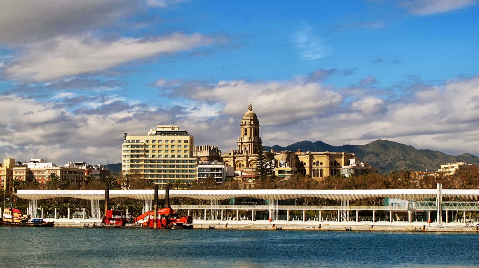 Malaga waterfront | Christine Loves to Travel