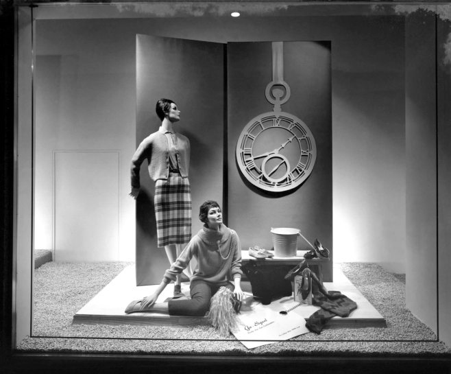 PearlModern: Drama In The Street: The Art Of Window Display