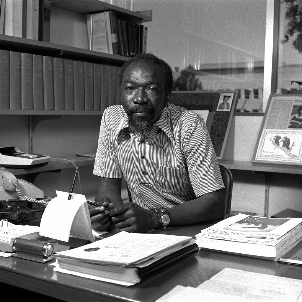 James Andrew Harris: sinteza novih elemenata i borba protiv rasne ...