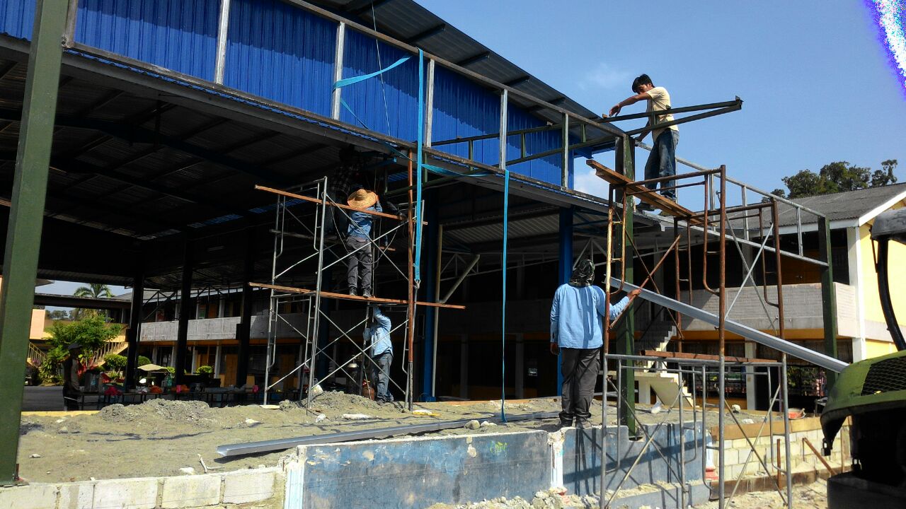 Pembinaan Pentas Dewan Terbuka - SMK TELOK KERANG