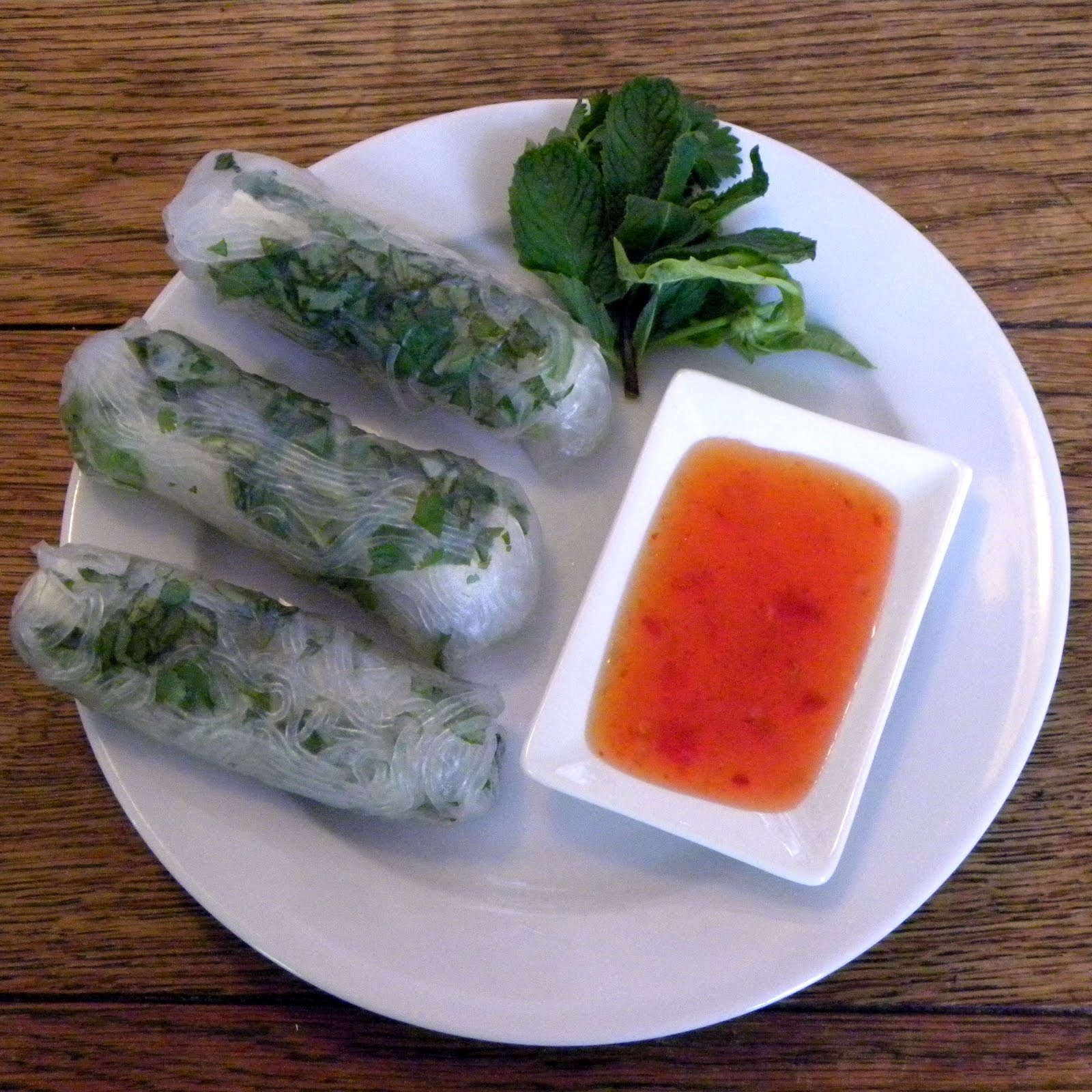 Cook's Cache: Fresh Spring Rolls with Tofu and Mint