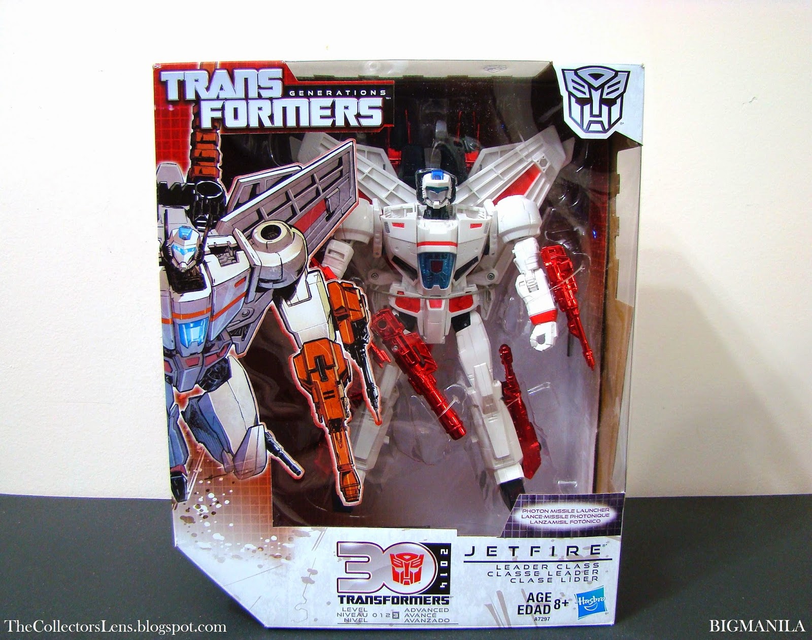 The Collectors Lens: (TT) Transformers Generations Leader Class Jetfire ...