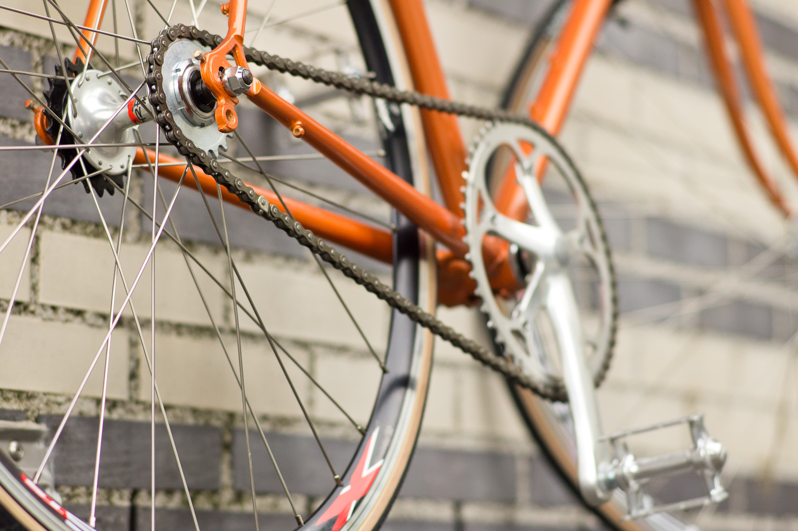 Zugzwang: Frisch aus dem Atelier: "Copper Ace" - Fixie mit Chesini ...