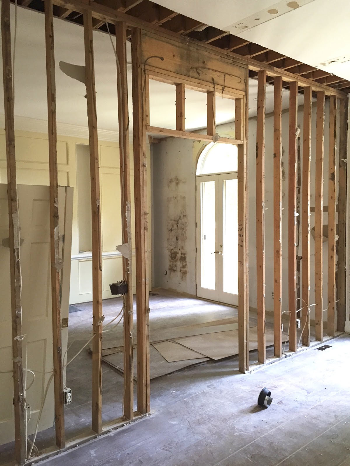 ADDING ARCHITECTURE TO A LONG ROOM - design indulgence