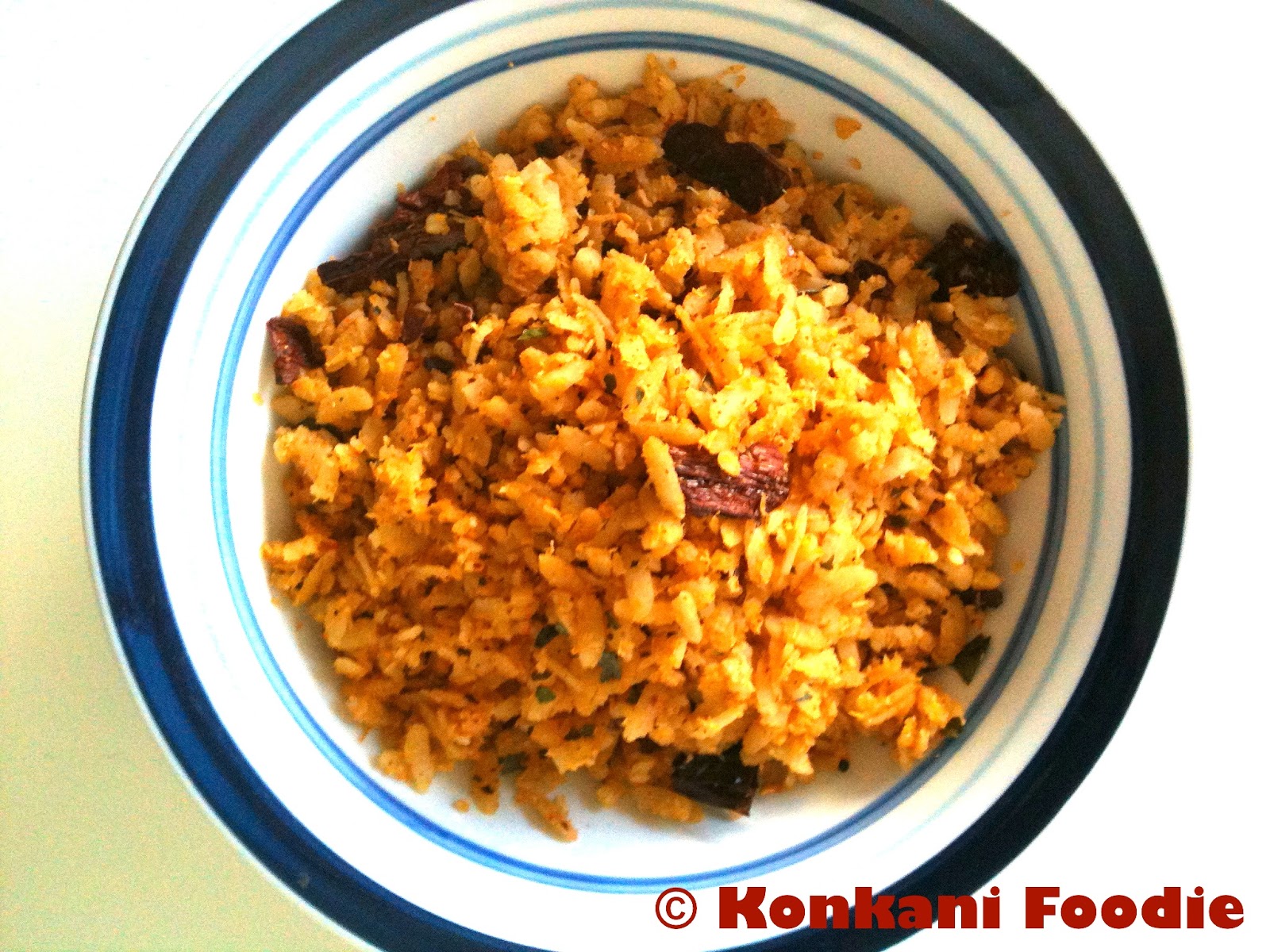 Konkani Foodie: Poha Chutney ~ Konkani Style (Phova Chutney/ Phanna Phova)