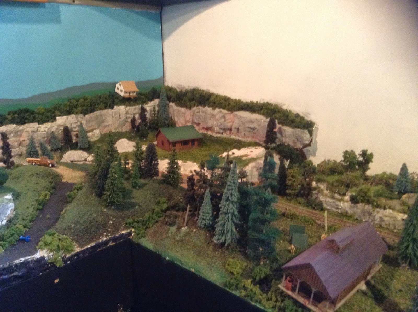 An Ontario Model Railroad in HO Scale: 2015