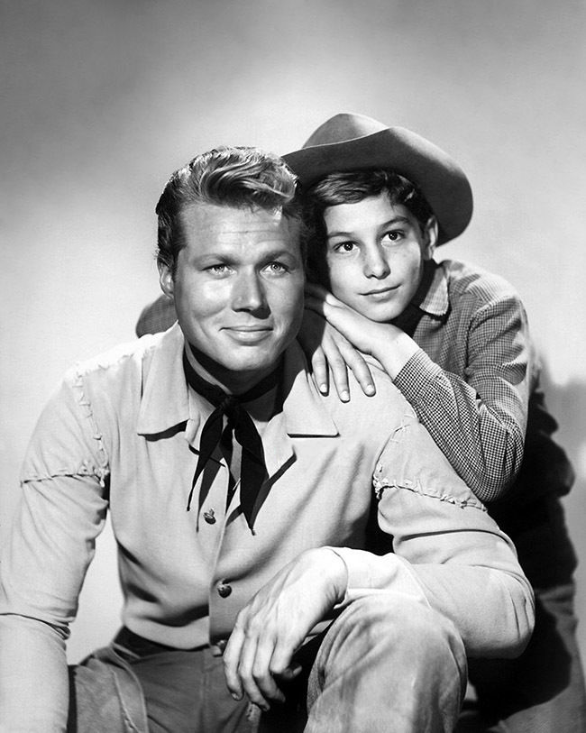 Where did the stuntman bob minor attend school - zapmokasin