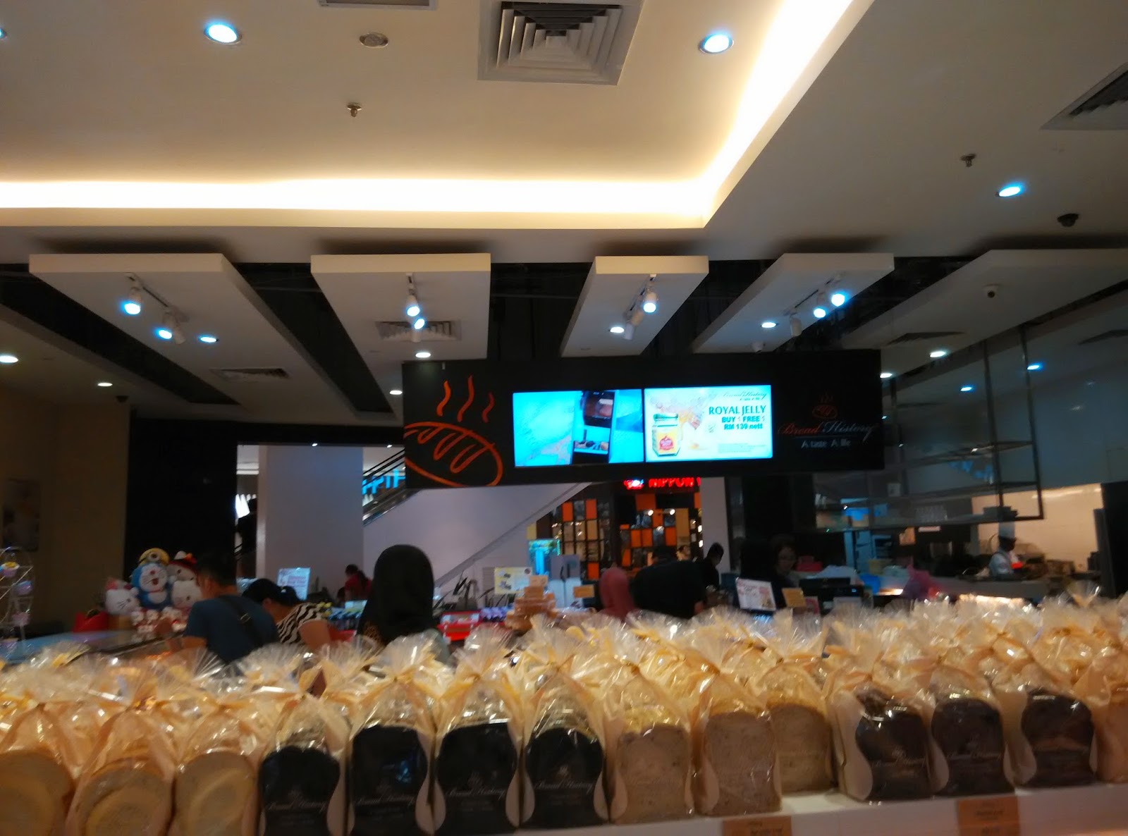 Our Journey : Penang Pantai Jerajak - Queensbay Mall Bread History Cafe