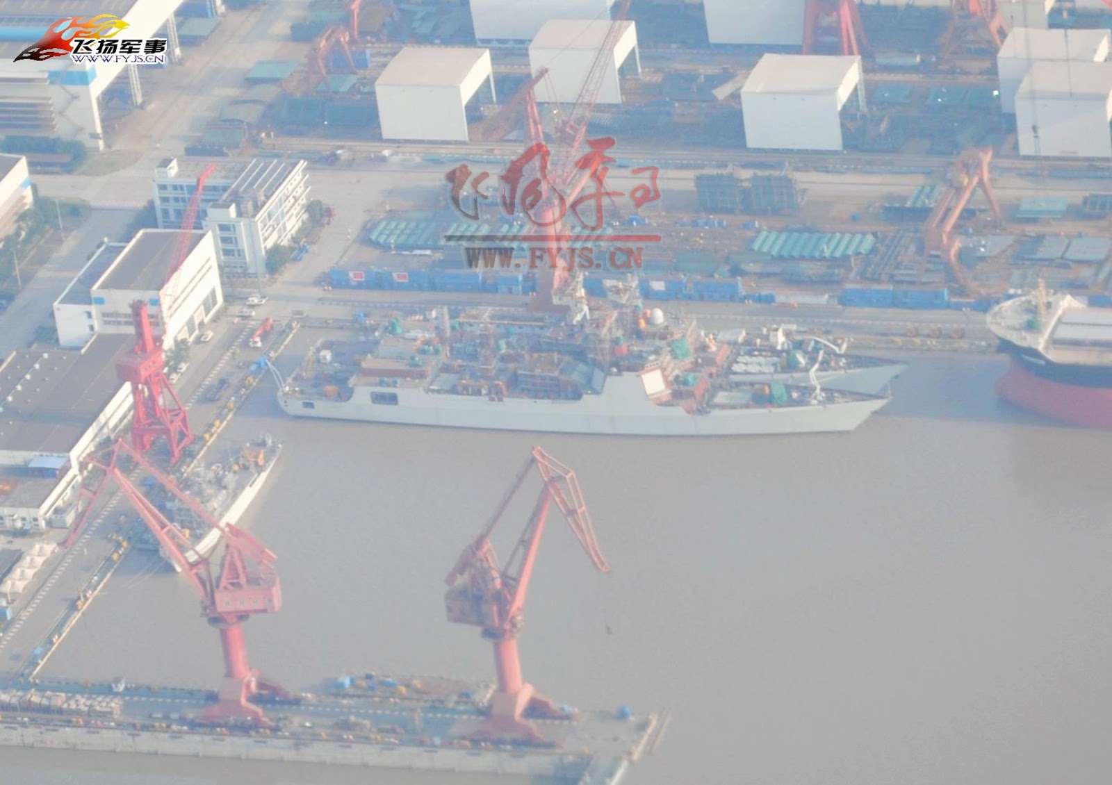 Defense Updates: Chinese Type 052C and 052D Class Destroyers Compared ...