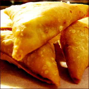 REDCHILI: Keema Ka Samosa Recipe