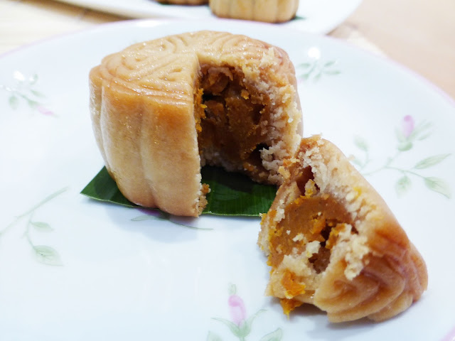 Pumpkin Pie Mooncakes Recipe