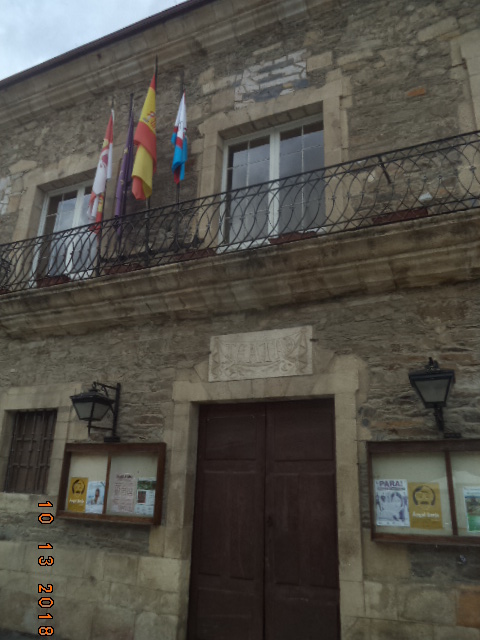 obierzoceibe: LA BANDERA DE EL BIERZO MÁS PRESENTE.