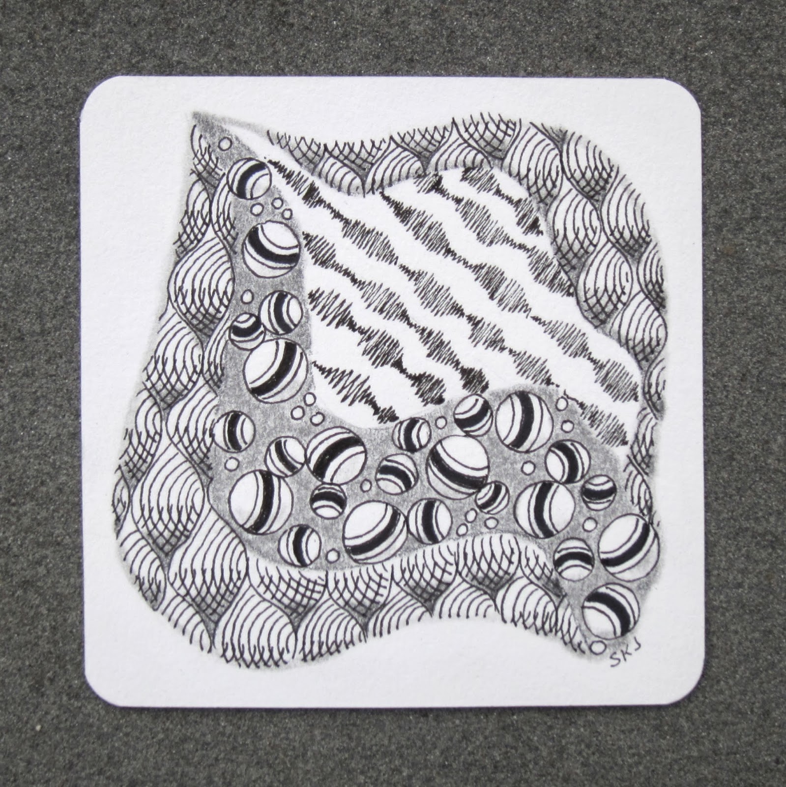 Tickled To Tangle: October 2013