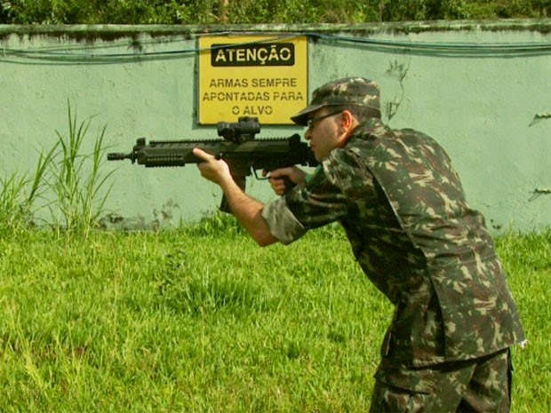 Primeiro fuzil de tecnologia brasileira é produzido em Itajubá, MG
