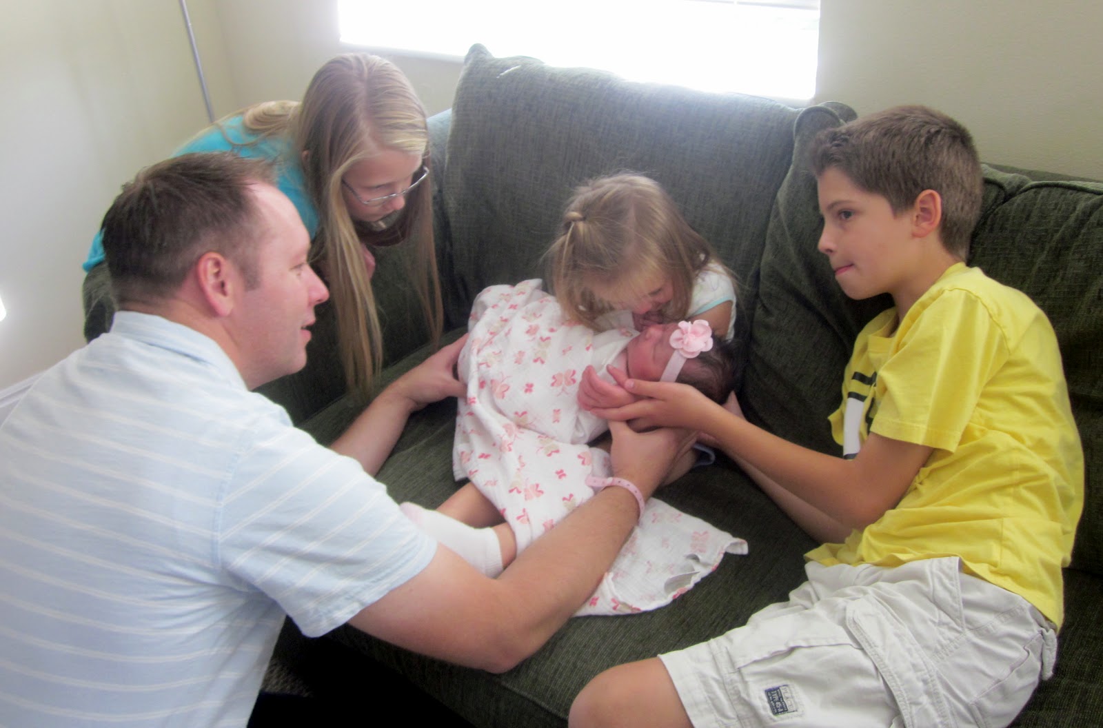 PAL AND HATTY : Baby Evelyn is here!