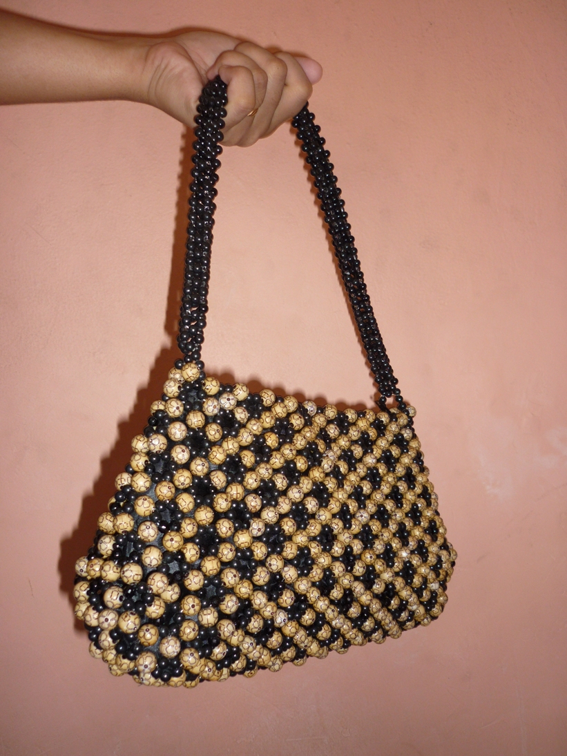 Tas Manik Cantik: Tas Manik Nuansa Batik