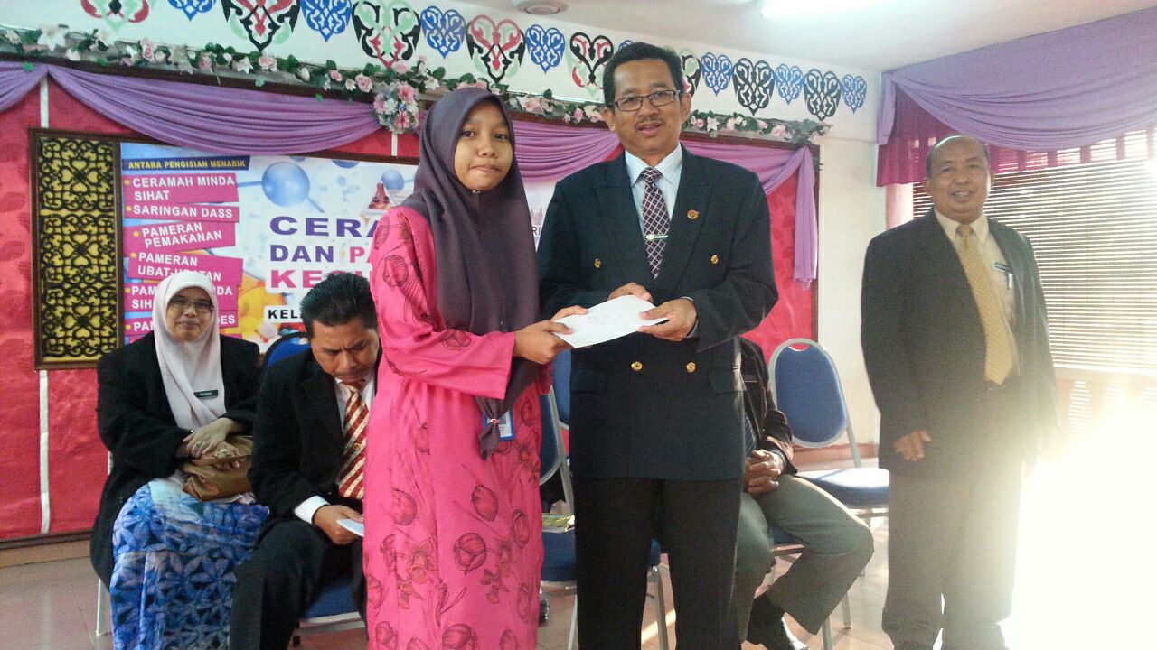 SMK KUALA TELEMONG: ANUGERAH PENCAPAIAN PELAJAR TERBAIK STPM PENGGAL 2 2016
