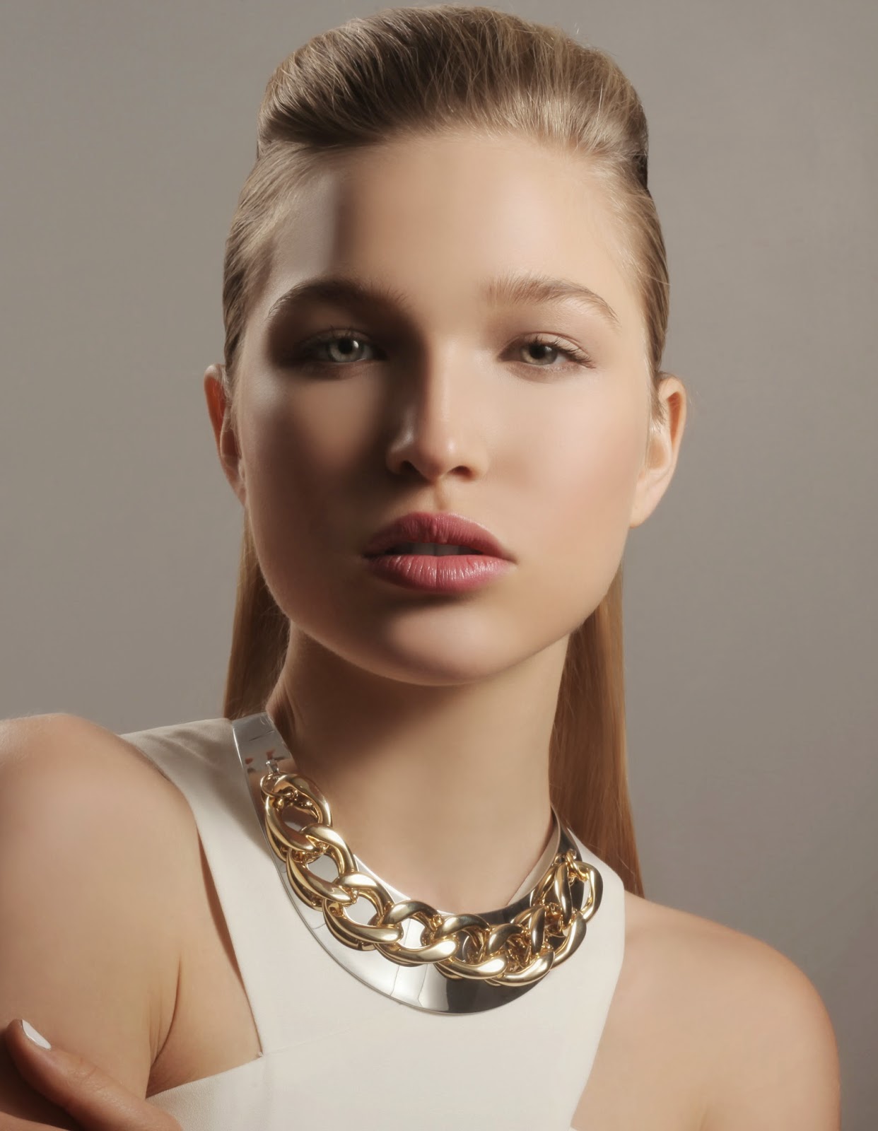 Major Model Women Ali Collier By Damon Hall Booth