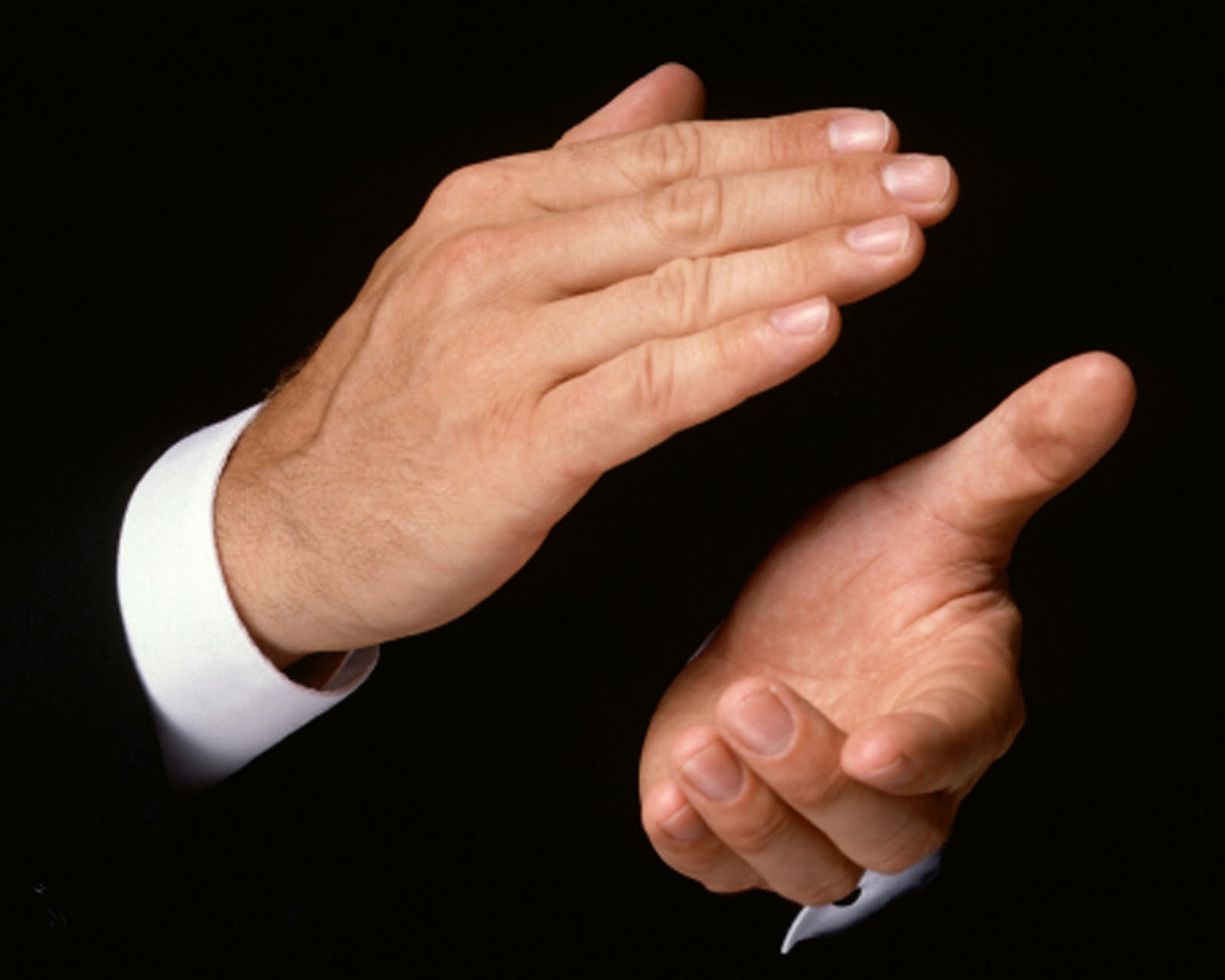 Drake's Place: Thou Shalt Not Clap (No applause, PLEASE!)