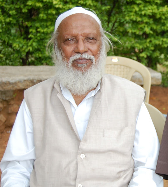 MAGNIFIQUE TIMES: HAZRAT N.SYED UMAR DEAD: A LOSS TO HUMANITY