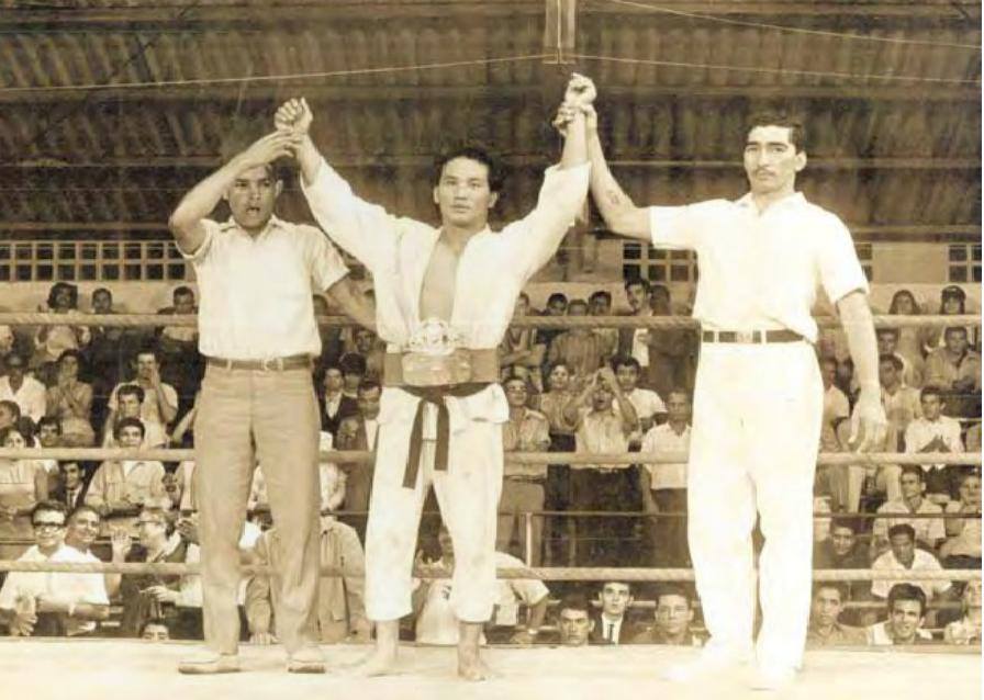 Elazotevenezolanoelblog: Historia y vida deportiva de Wing Fong Mock ...