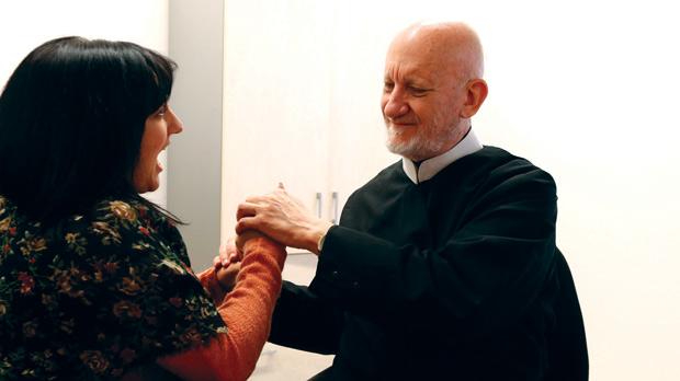 Unprofessional Translation: The Queen of Spain Thanks Her Tactile ...