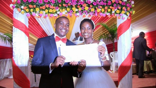 KANISA LA PENTEKOSTE KALINGA LAFUNGISHA HARUSI YA MH. MBUNGE JOSHUA ...