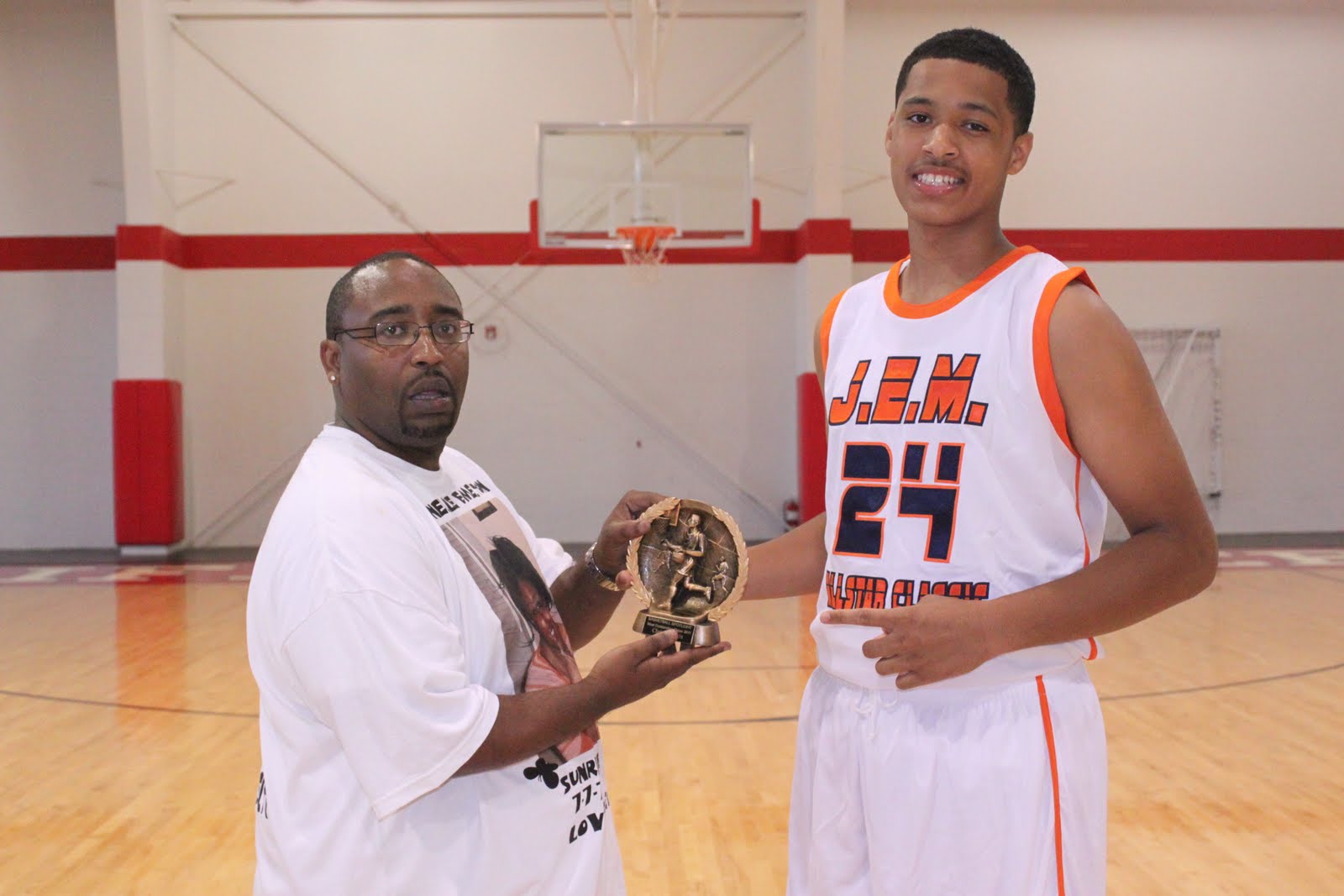BASKETBALL SPOTLIGHT NEWS: Basketball Spotlight 14U Award Winners