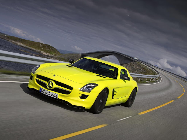 Yellow Newest 2011 Racing Cars HD Wallpapers | Widescreen Wallpapers ...