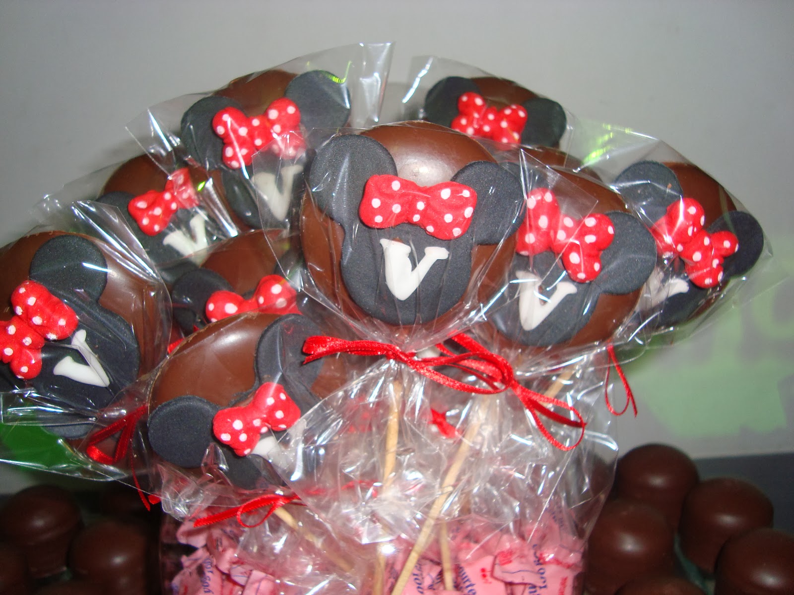 NEIDE BORGES-bolos e doces: DOCINHOS,PIRULITOS, MAÇÃS DECORADOS