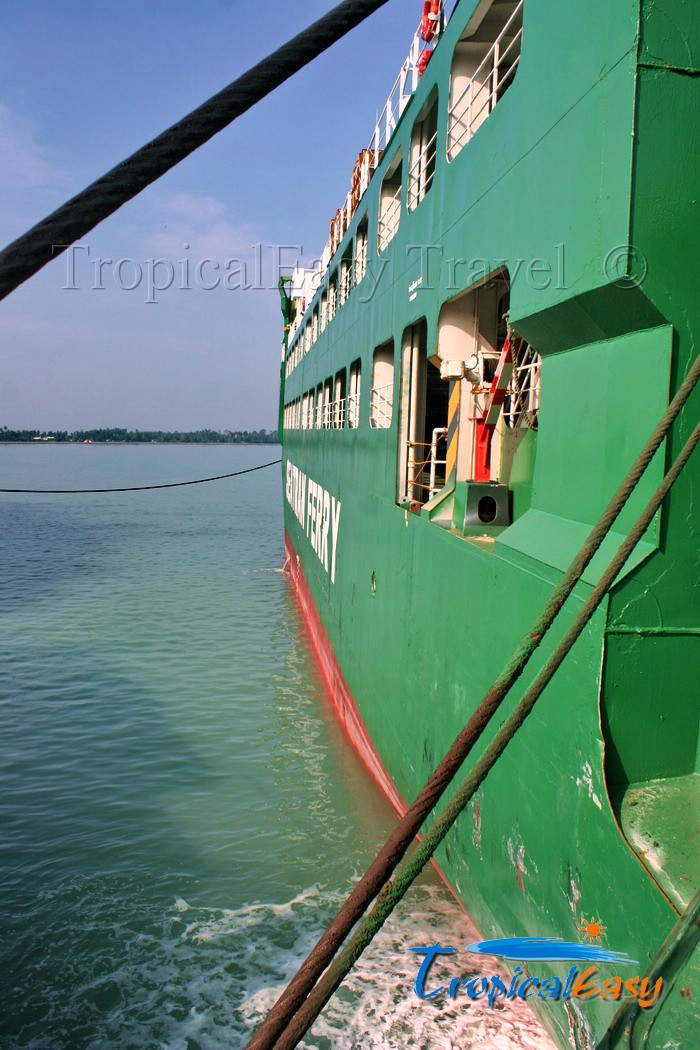 KOH SAMUI BY FERRY: Ferries - Image Gallery - On Board
