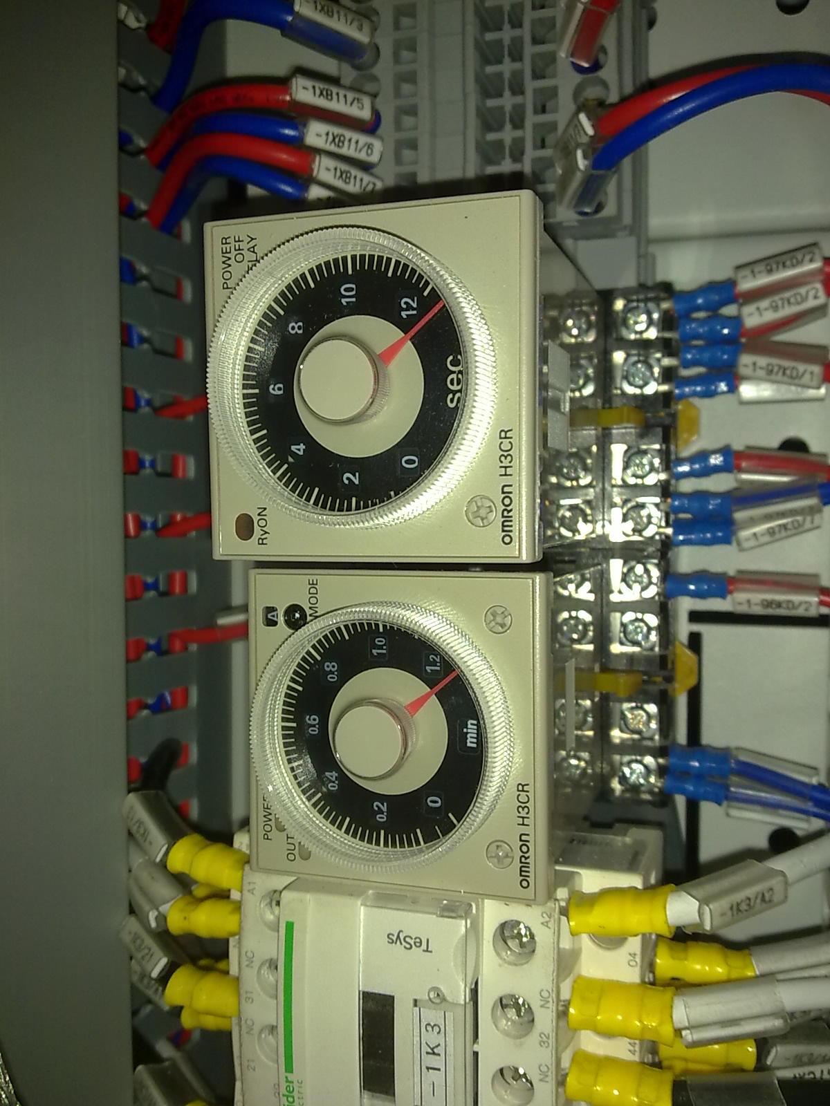 Memahami TDR Timer Delay Relay atau saklar waktu - Wijdan Kelistrikan Memahami TDR Timer Delay Relay atau saklar waktu - Wijdan Kelistrikan