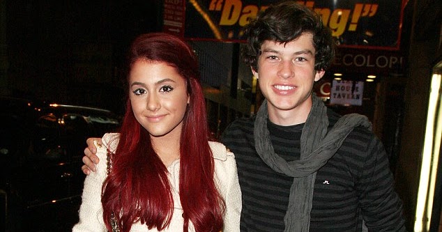 Fan Ariana: I fidanzati di Ariana!