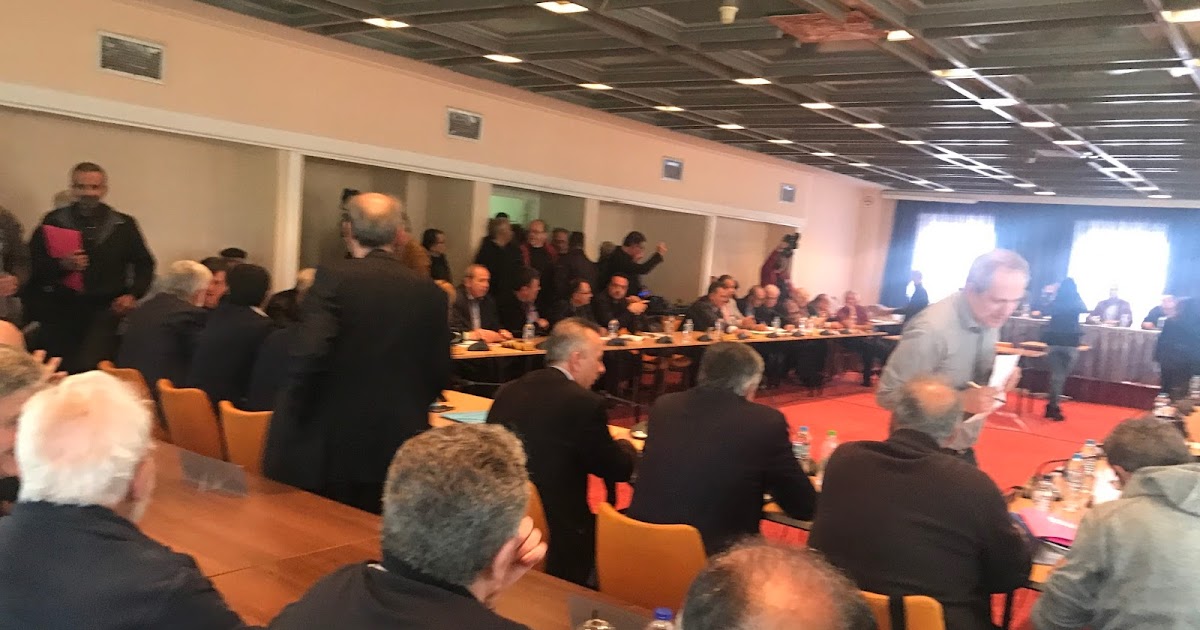 ORTHOLOGIKA: ΚΑΘΡΕΦΤΑΚΙΑ ΣΤΟΥΣ ΙΘΑΓΕΝΕΙΣ ΠΡΟΣΠΑΘΗΣΕ ΝΑ ΔΩΣΕΙ ΧΤΕΣ Ο κ ...