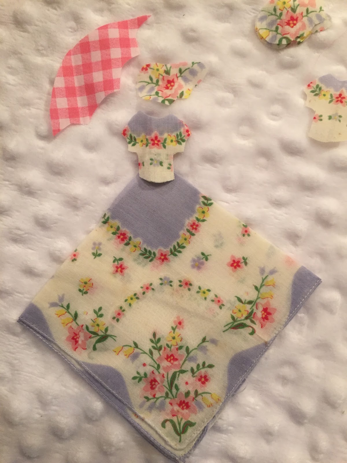 Deerecountry Quilts : Pattern for Sunbonnet Sue Hankie quilt block